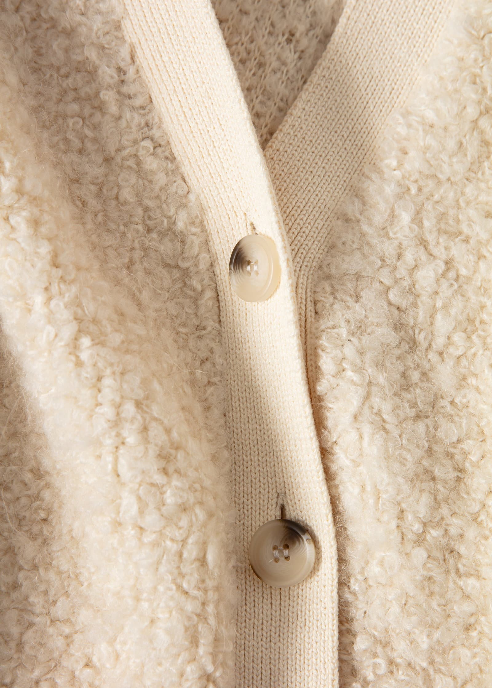 ONA - Boucléstickad cardigan - Vit | Indiska.com